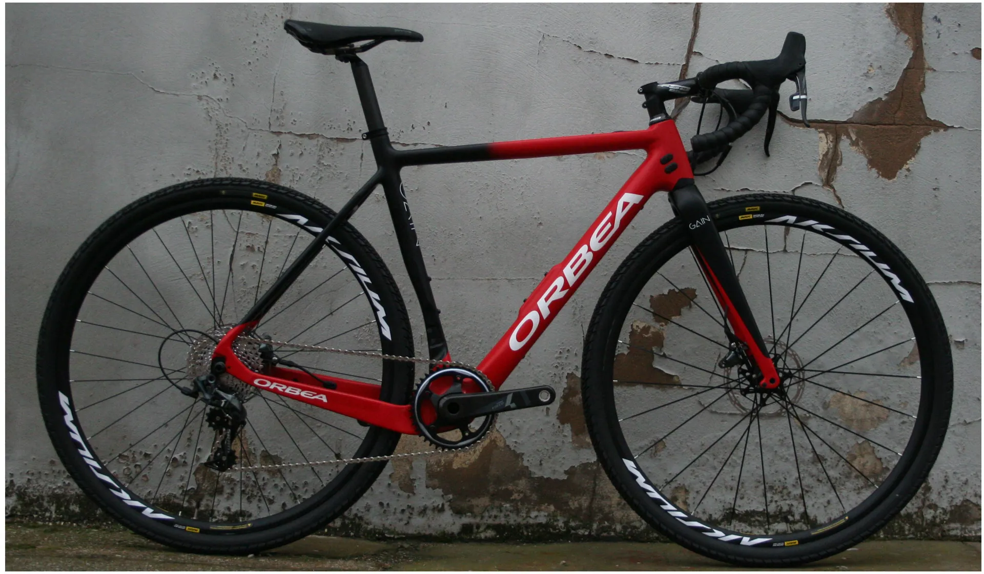 Orbea Gain M21 Electric Bike Custom Build 2019 Medium Black/Red