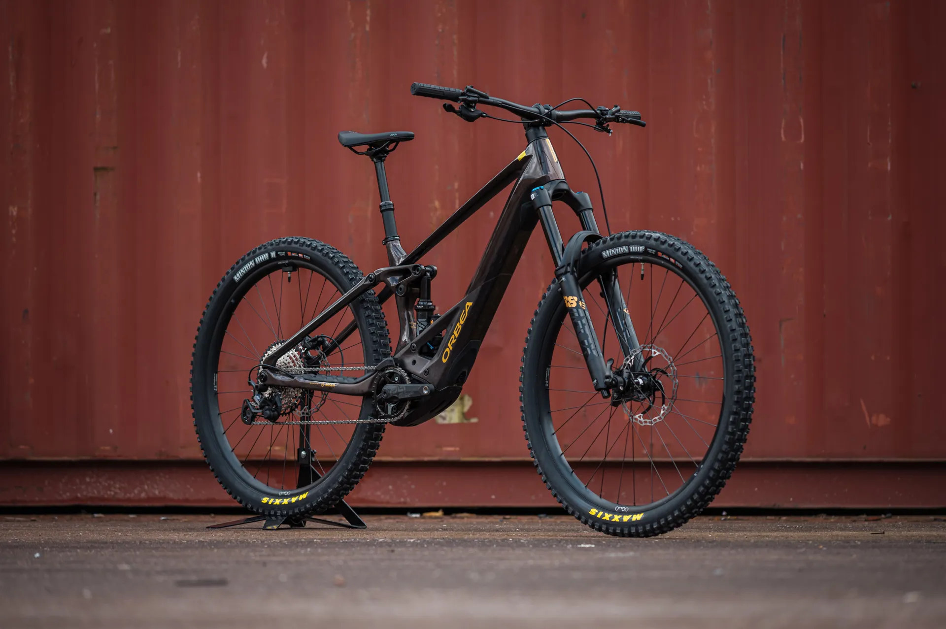 Orbea Wild M10 Electric Mountain Bike 2023 Cosmic Carbon