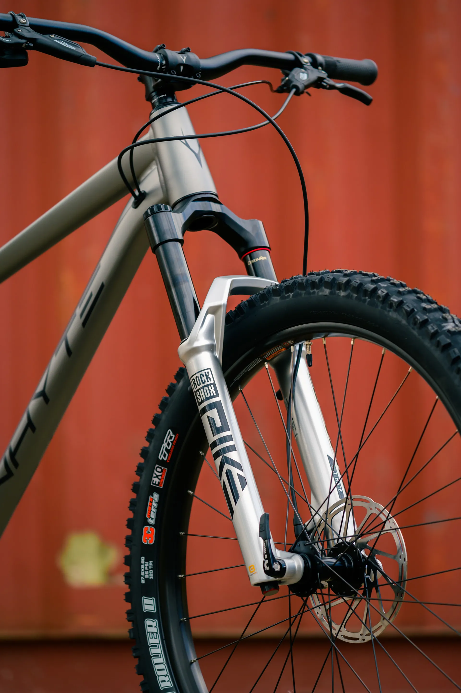 Whyte 909 X Mountain Bike 2023 Matt Zinc/Black/Rose