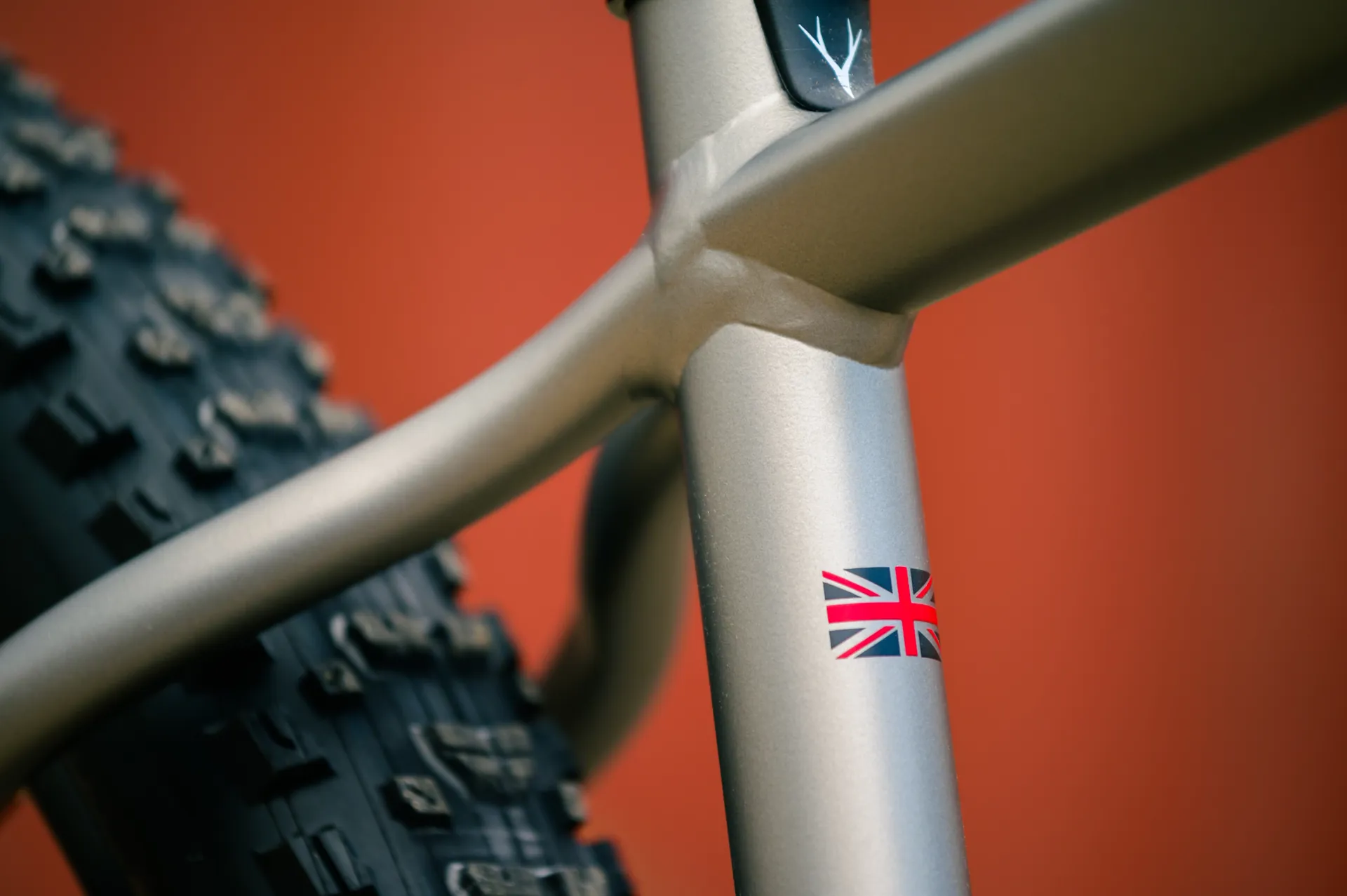Whyte 909 X Mountain Bike 2023 Matt Zinc/Black/Rose